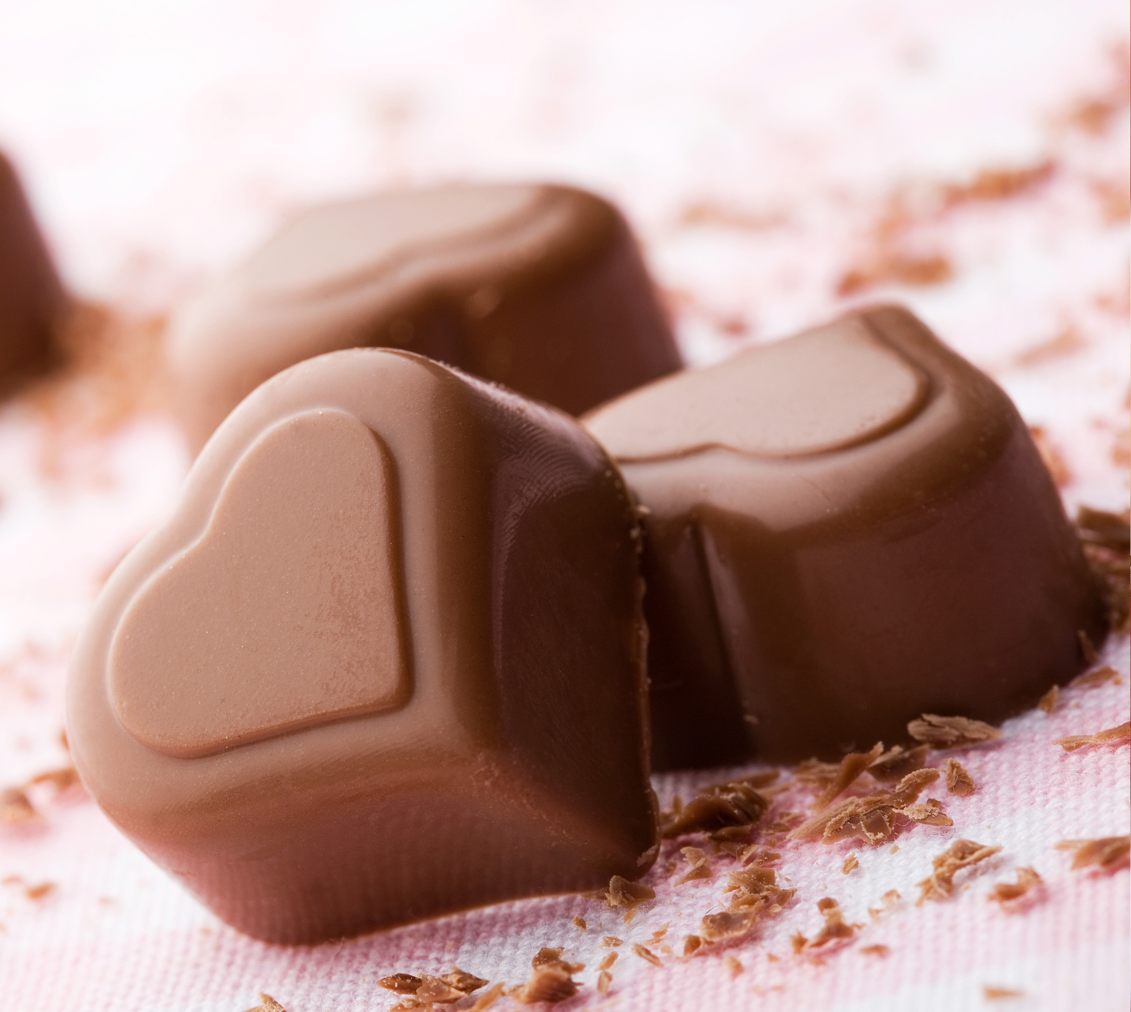 Corazones de chocolate rellenos de cereza - Helios